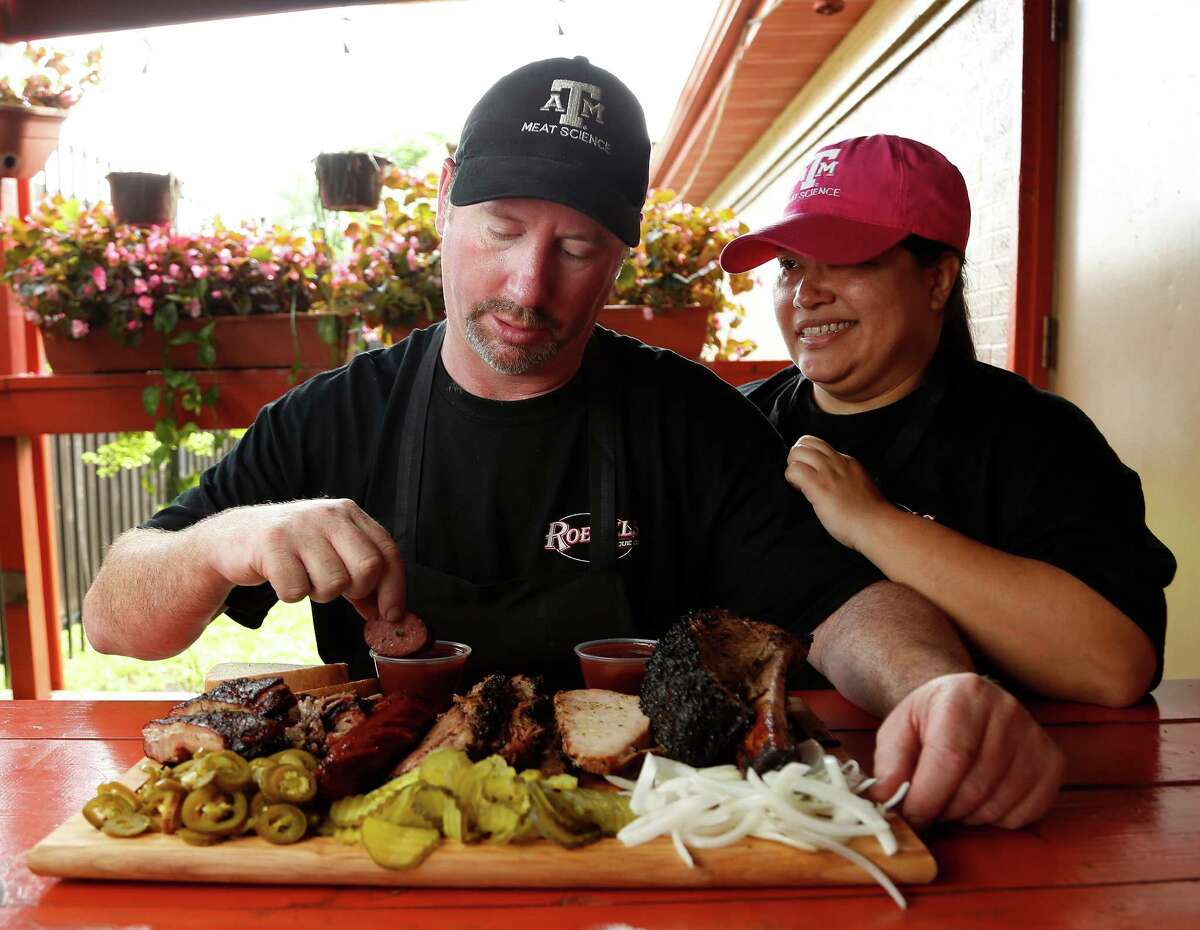 Roegels sails high on Houston's rising barbecue tide