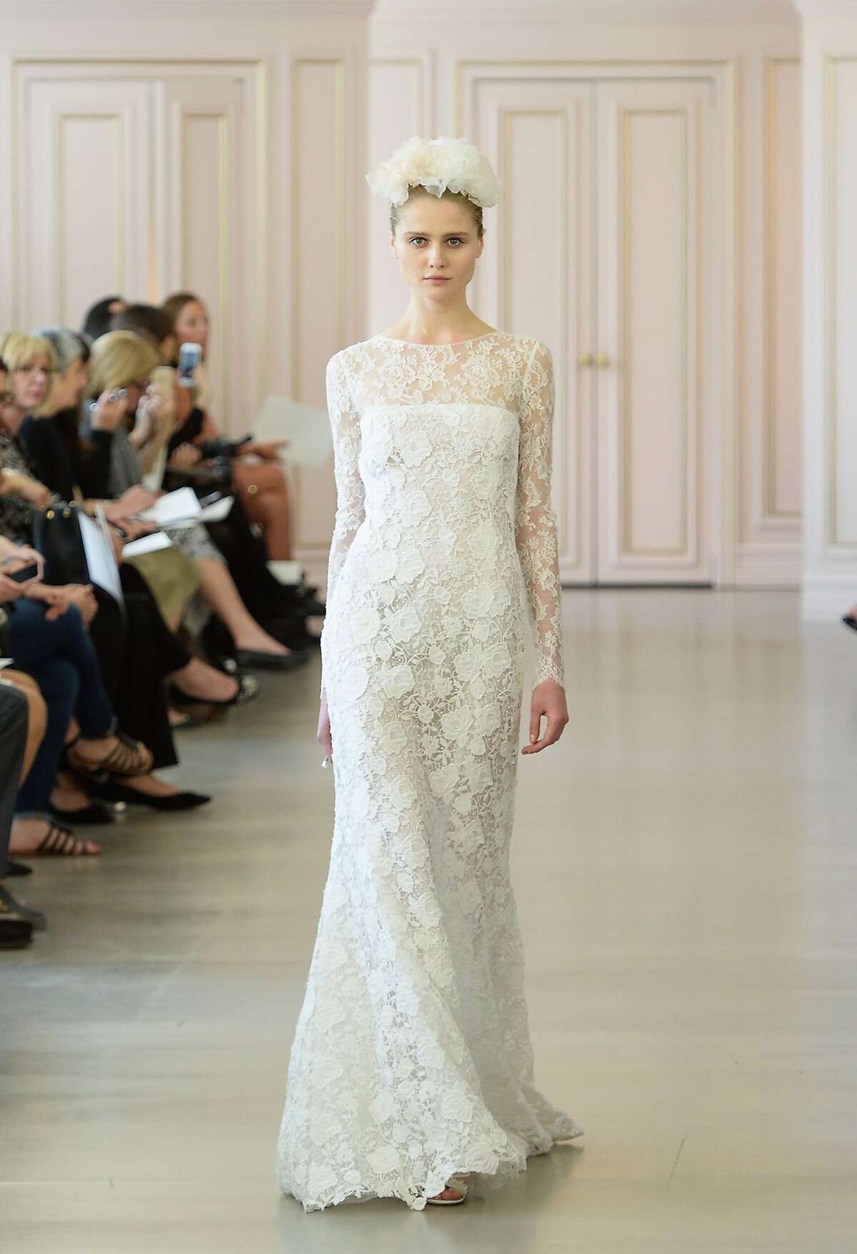 Elegant gowns and top trends at Bridal Fashion Week