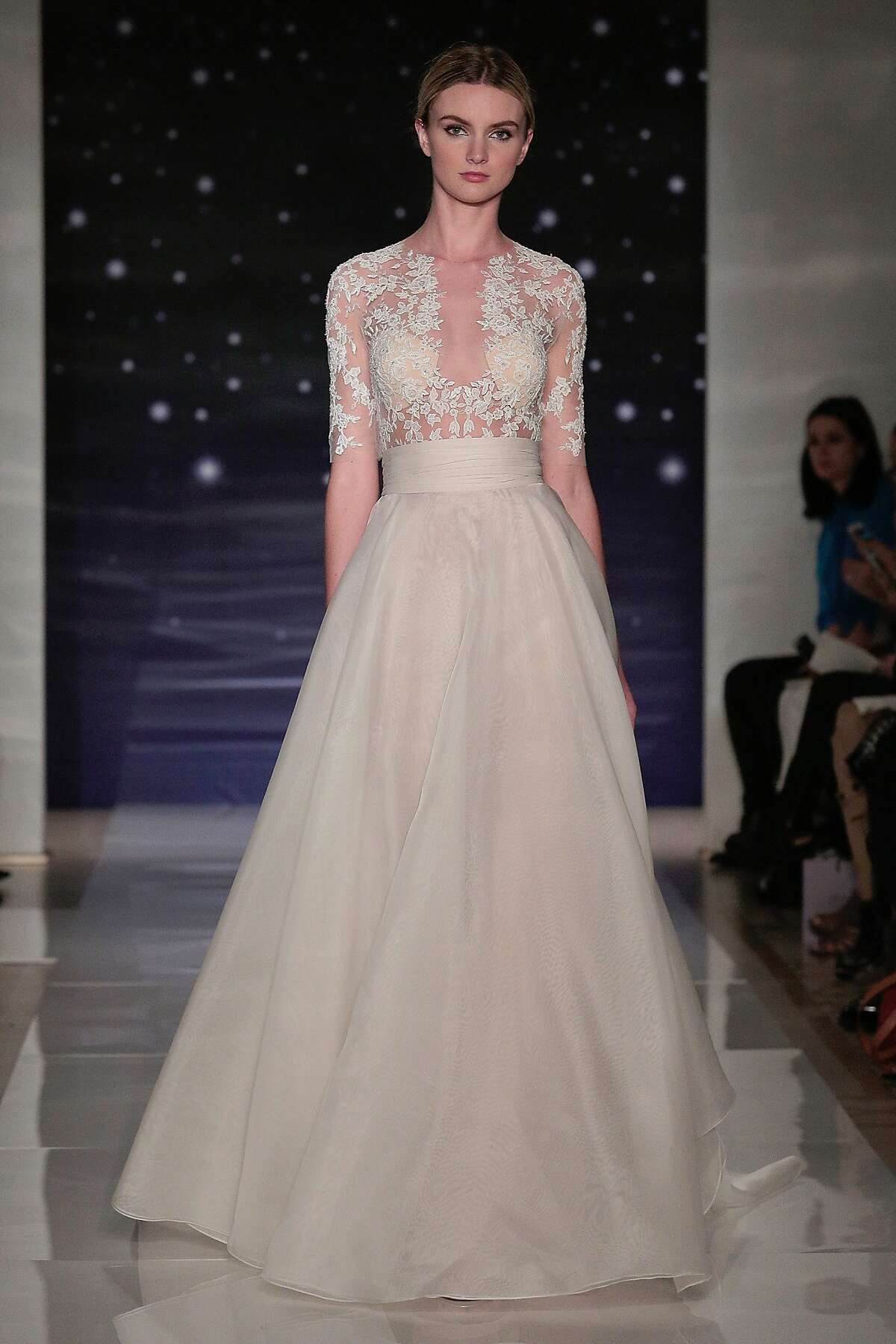 Elegant gowns and top trends at Bridal Fashion Week