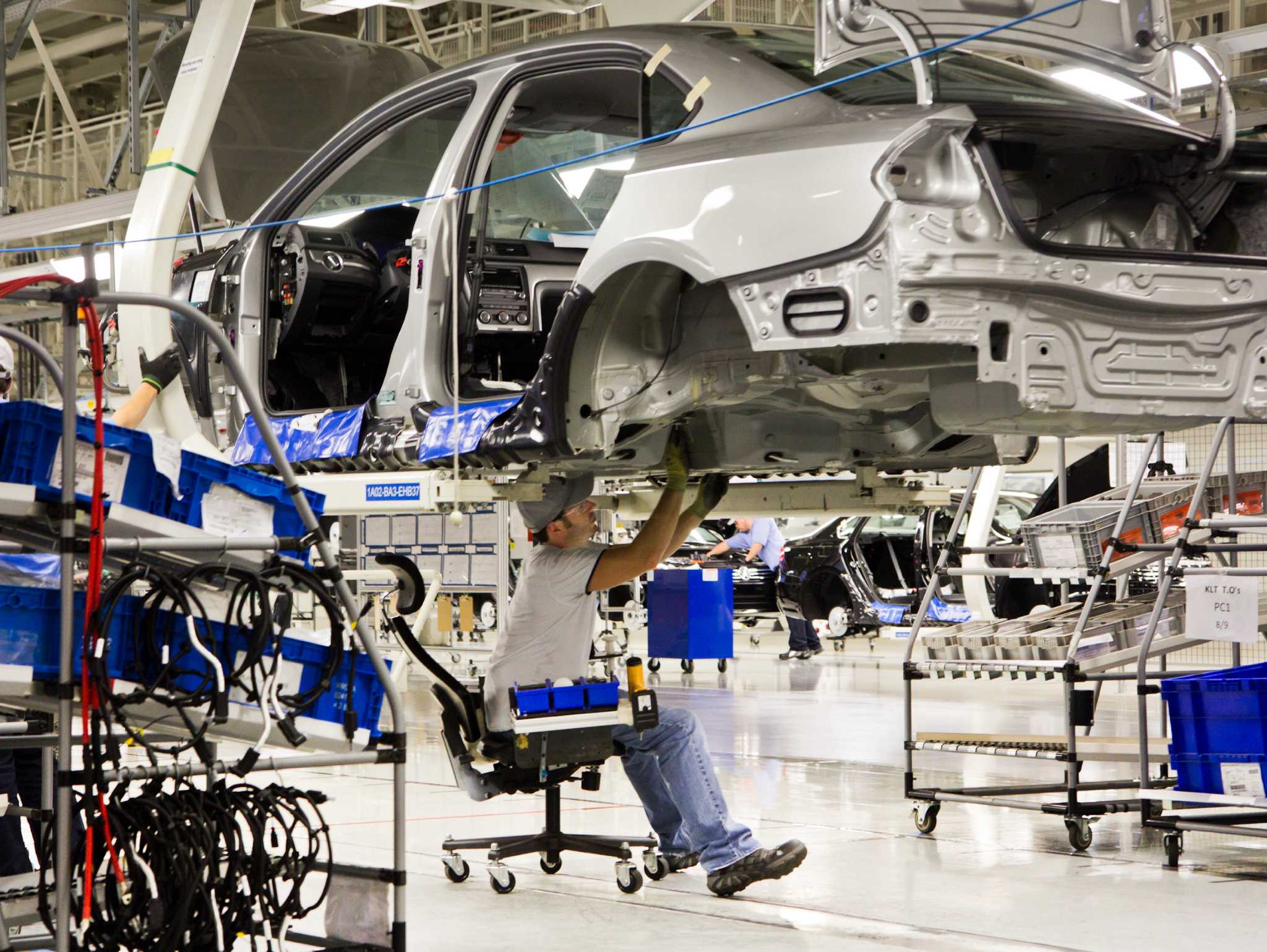 Car factories move to Mexico
