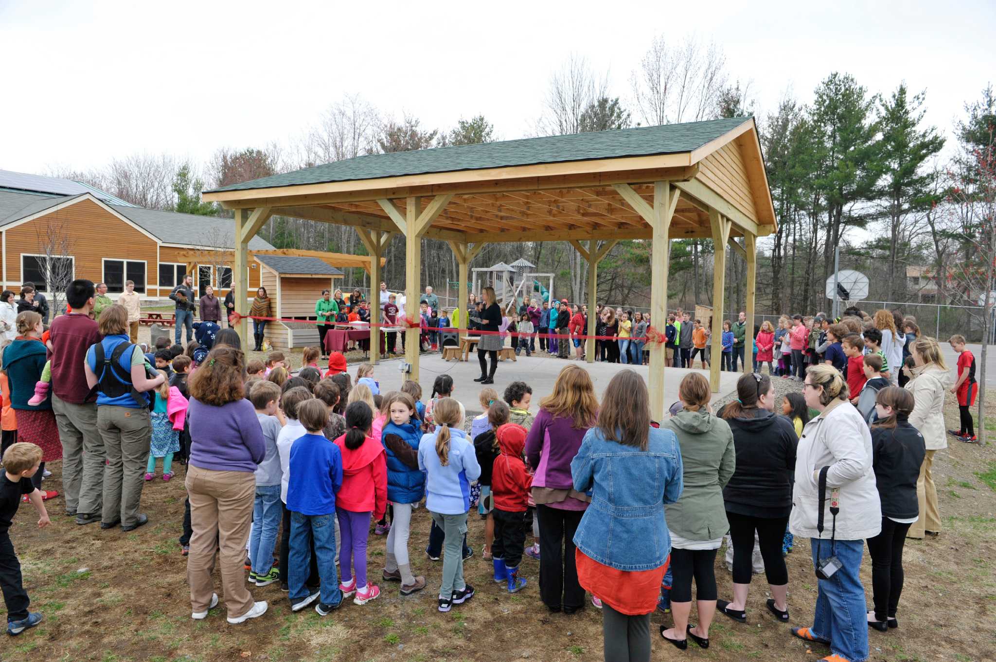 Photos: Outdoor classroom unveiled at Woodland Hills Montessori School