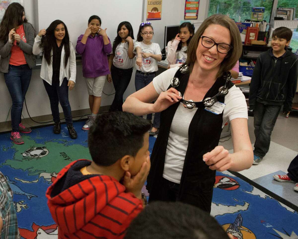 Alley Theatre offers way to mix STEM lessons, arts methods