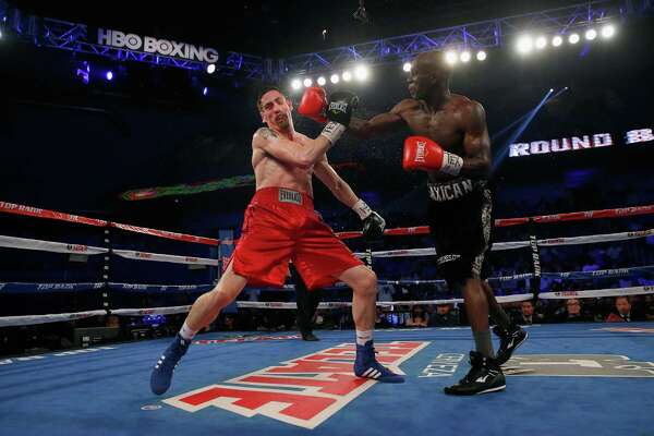 S.A. boxers shine in weekend bouts - ExpressNews.com