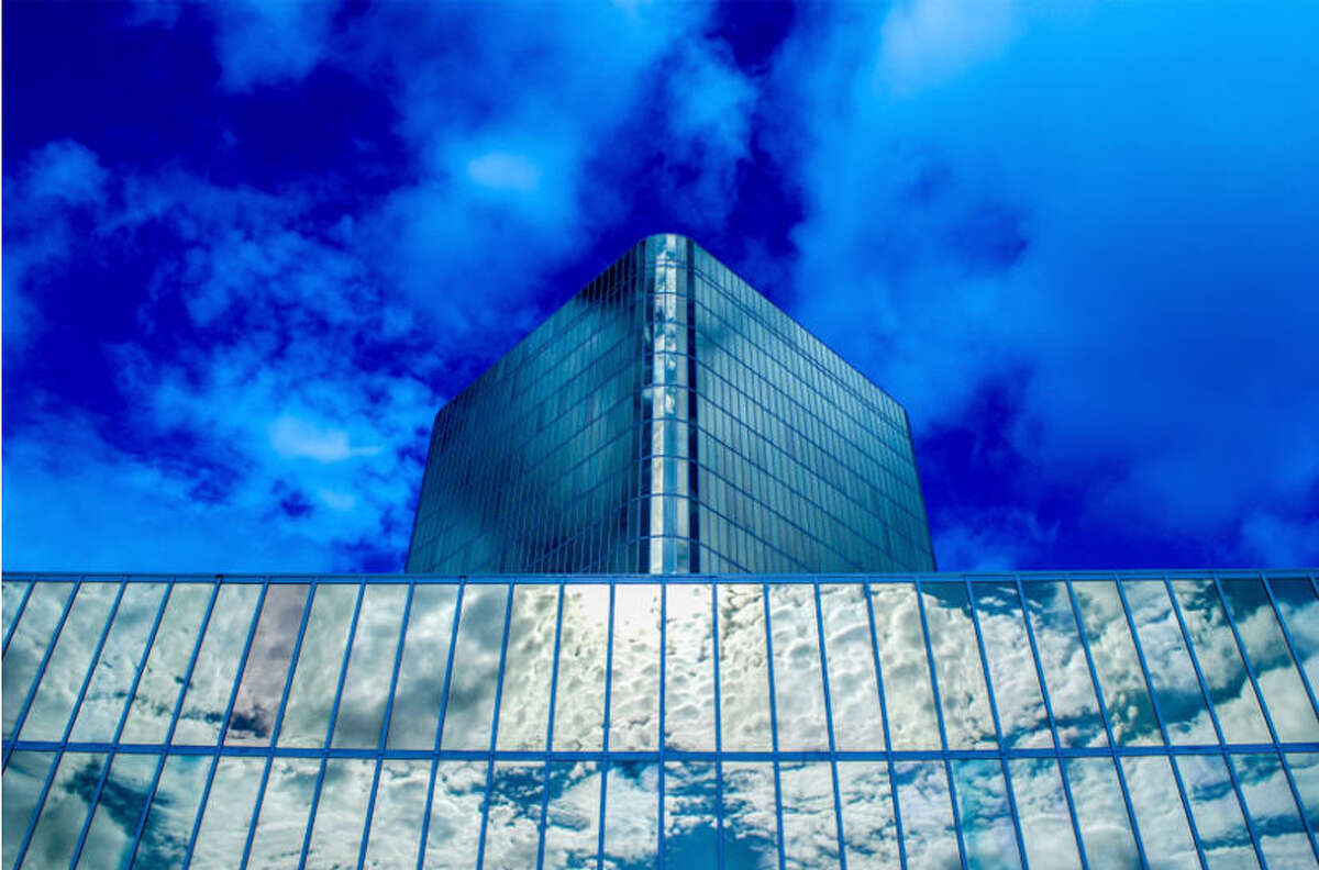 Photographer takes dazzling close-ups of skyscrapers