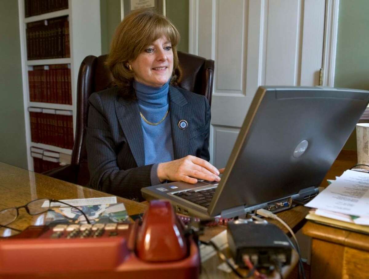 Celebrity cheaters may be in spotlight, but local men and women also ...