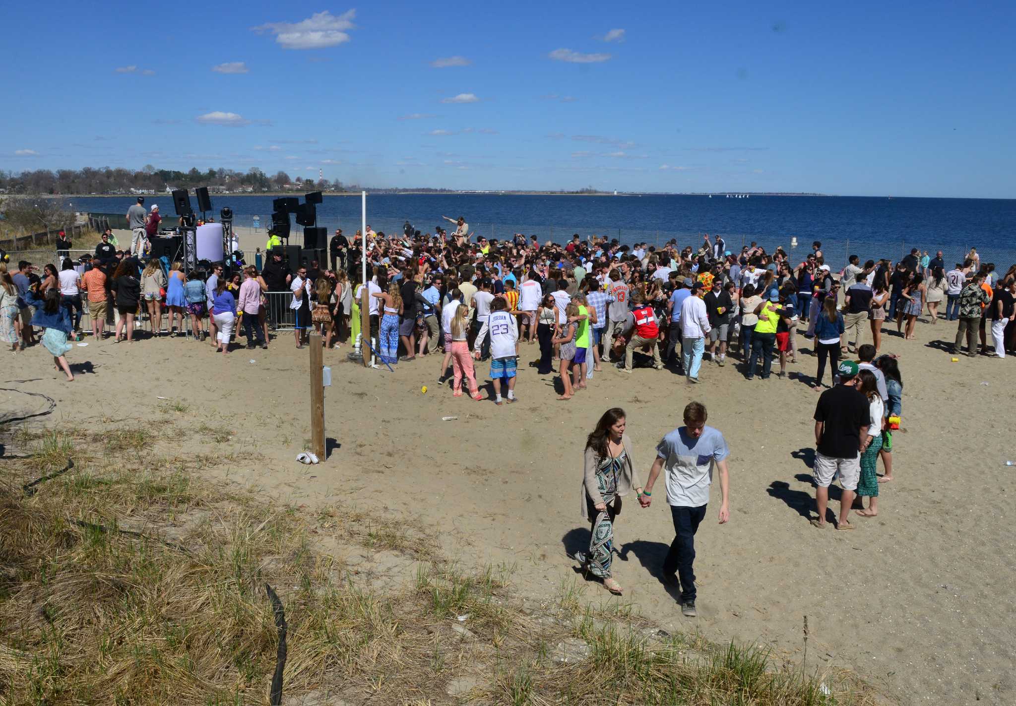 Fairfield U's Clam Jam moves to Jennings Beach from Penfield Pavilion