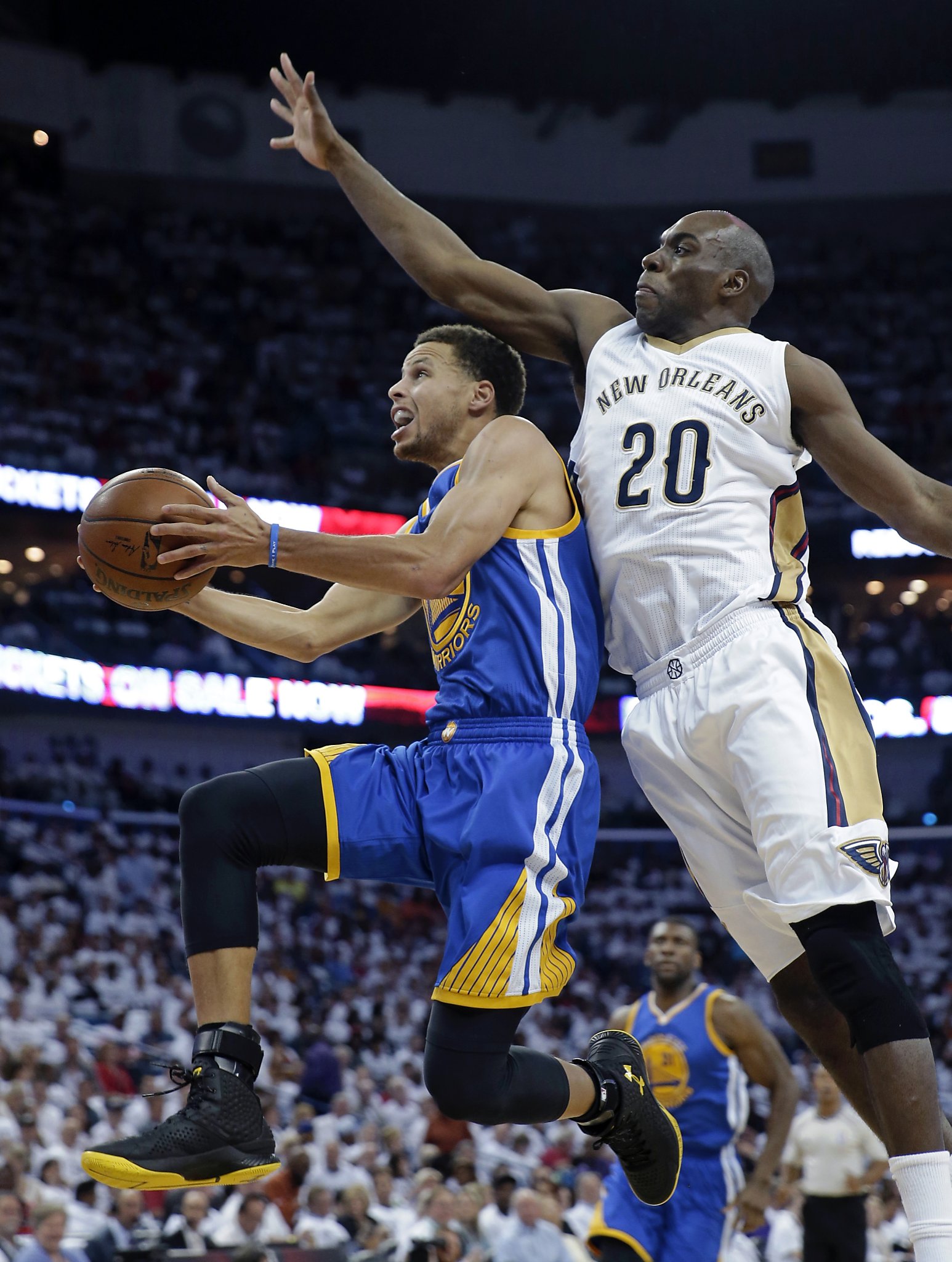 Warriors complete sweep in New Orleans