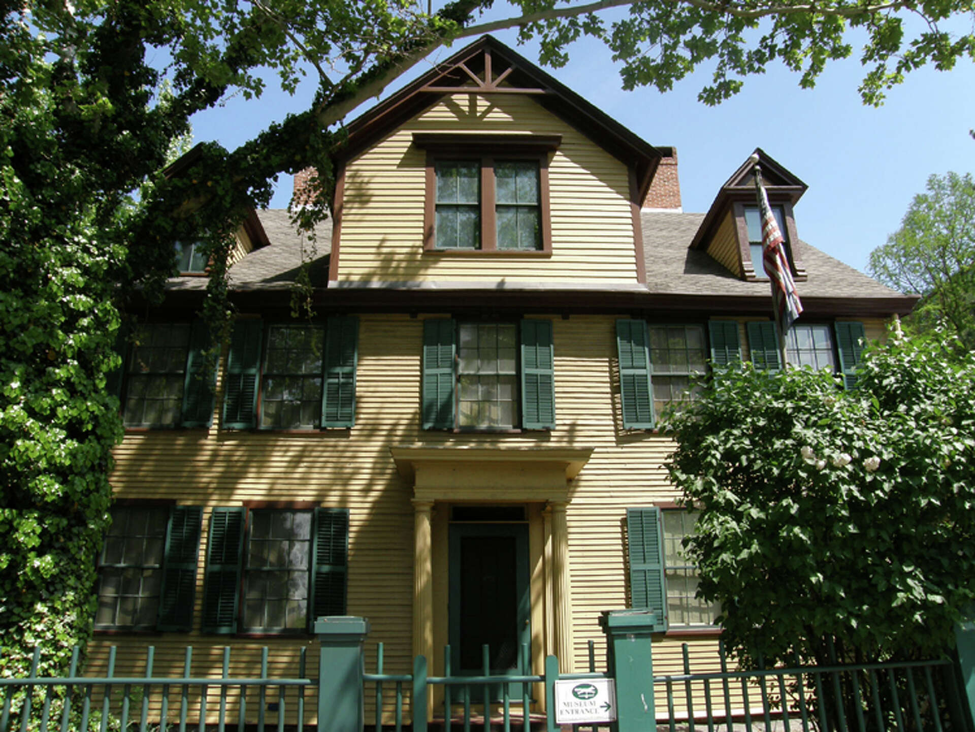 Get your facts straight at these Connecticut historical landmarks