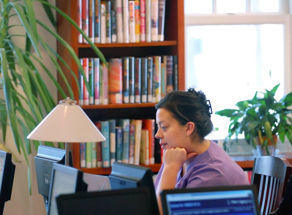 Stamford library services once again under the knife