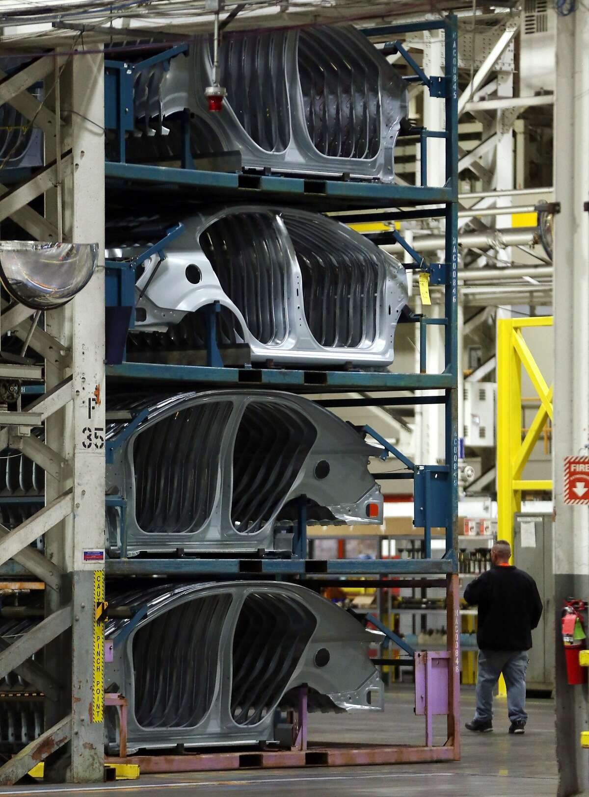 GM to spend $5.4 billion on U.S. factories, add 650 jobs