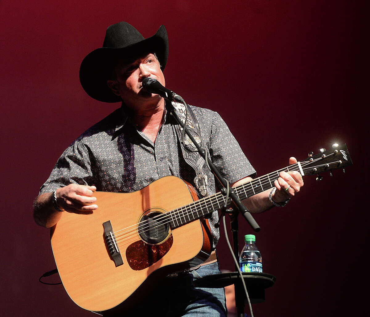 Photos of Tracy Byrd through the years