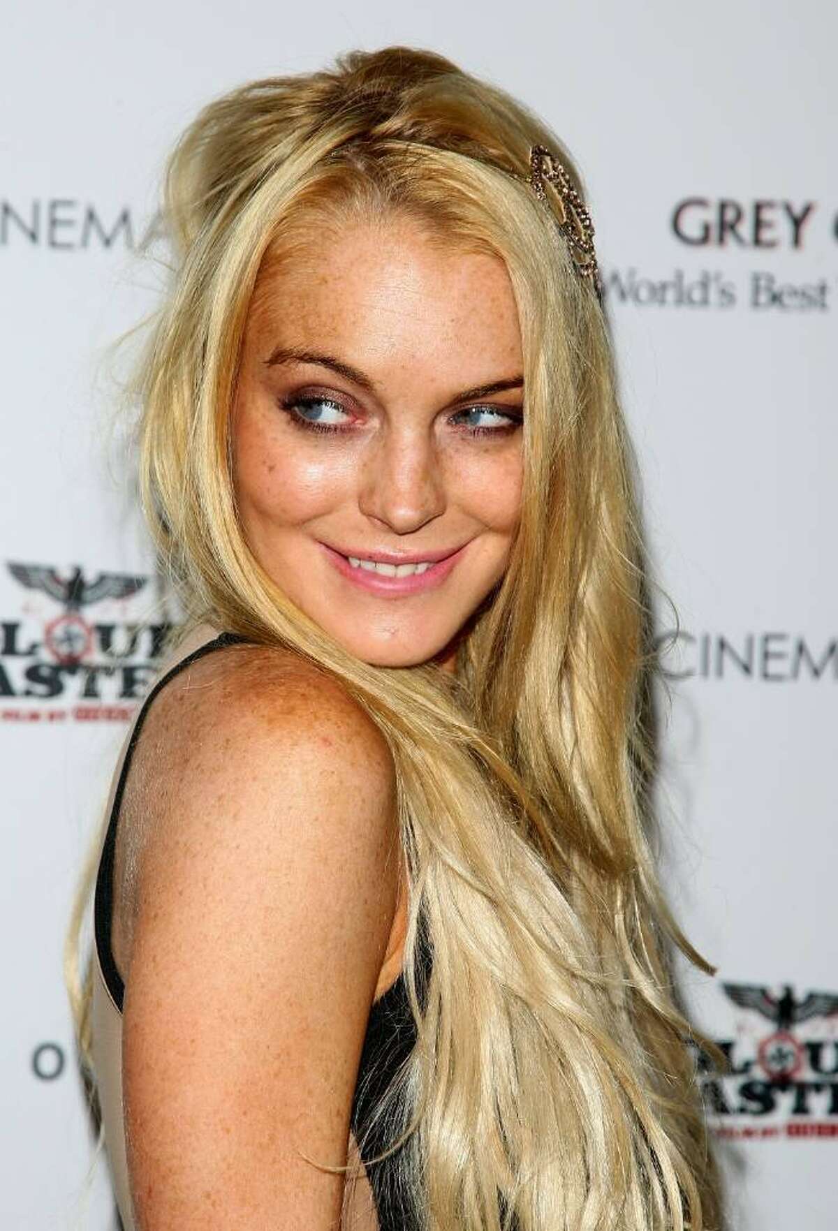 Lindsay Lohan sues over TV ad