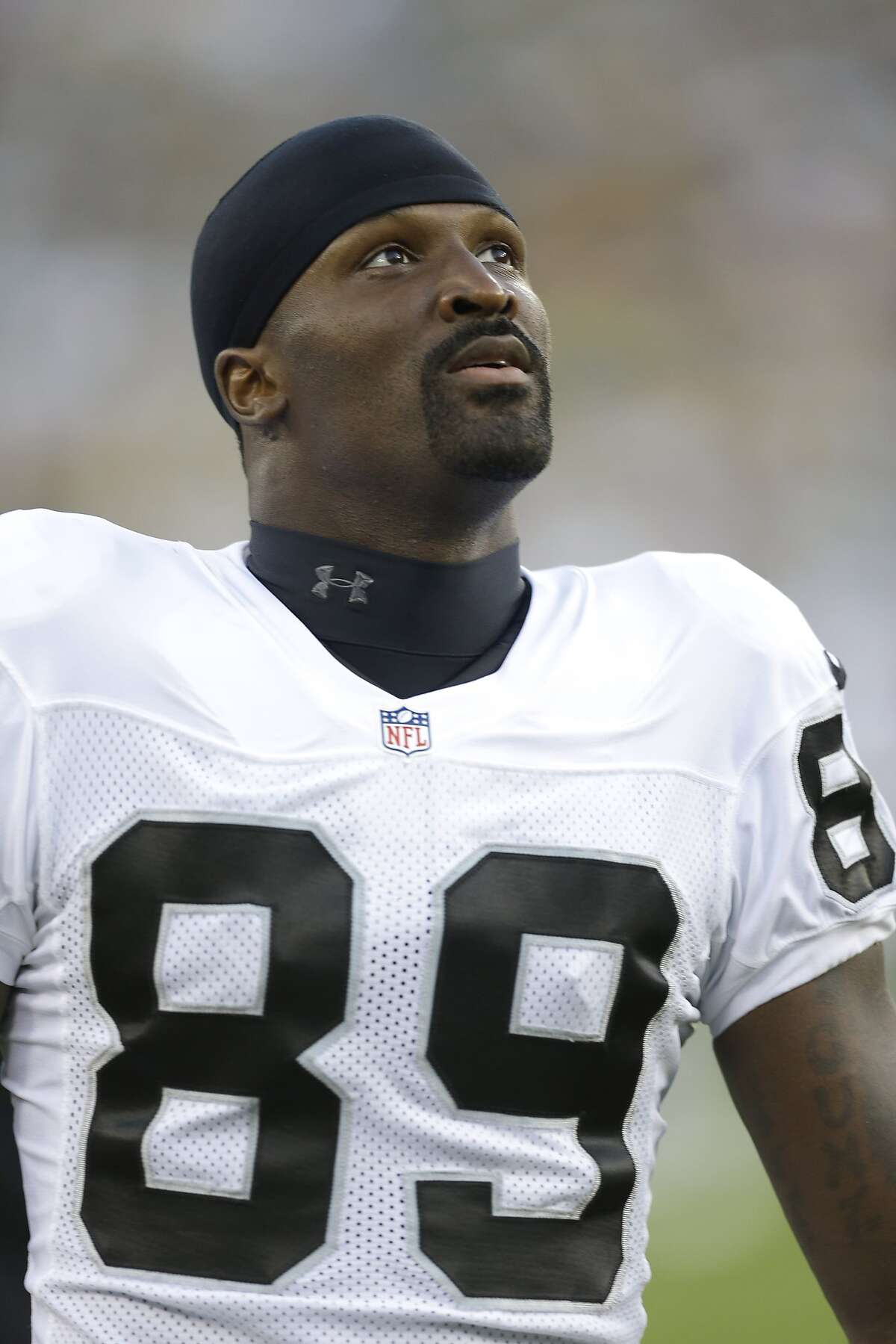 Raiders to cut receiver James Jones, linebacker Miles Burris