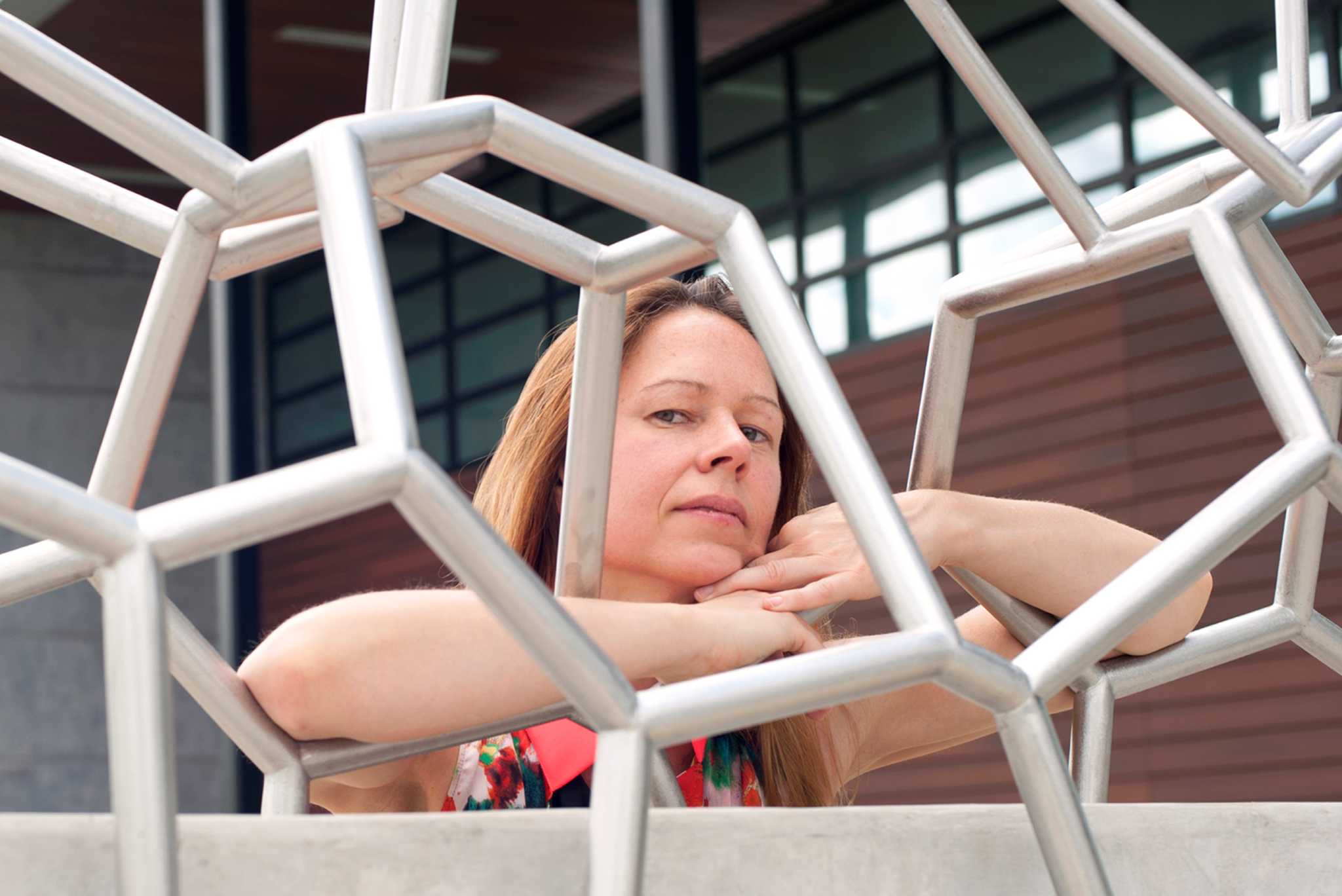 Sculptures at police station carry messages