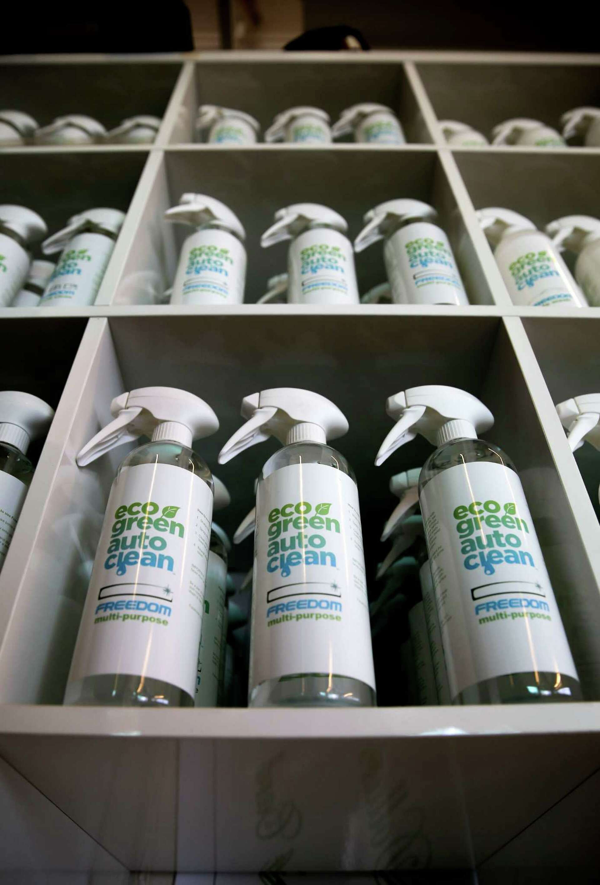 Drought-busting car wash cleans with less than 1 cup of water