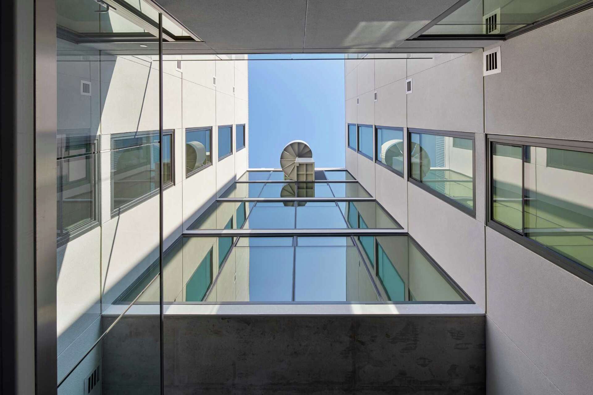 8 Octavia: Modern architecture with old-fashioned neighborliness