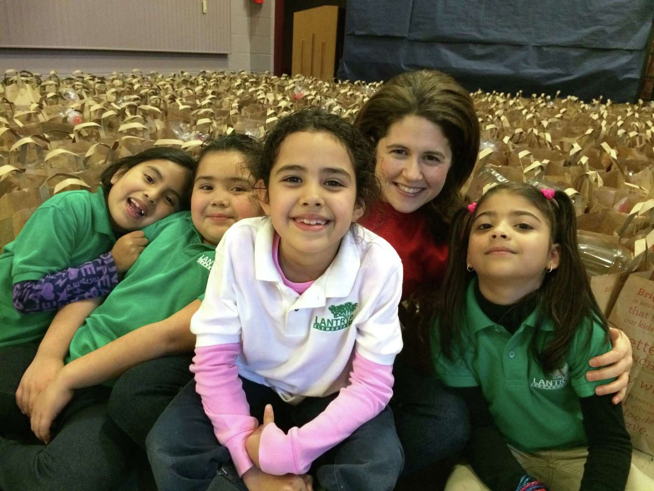 For healthier inner-city kids, send veggies home to families