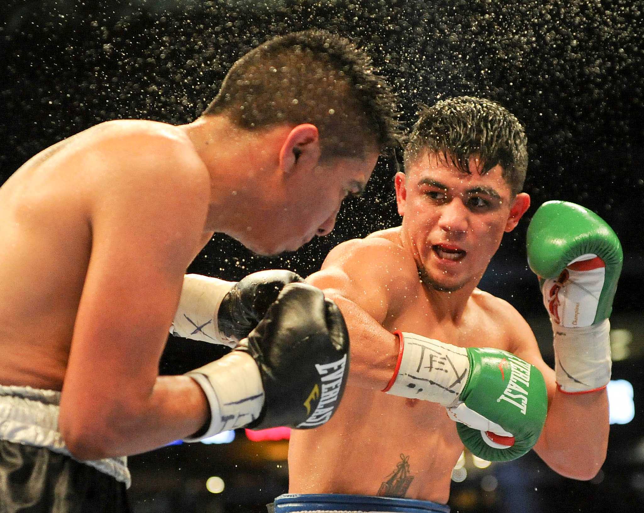 Former Olympian Diaz continues ascension with win over Delgado