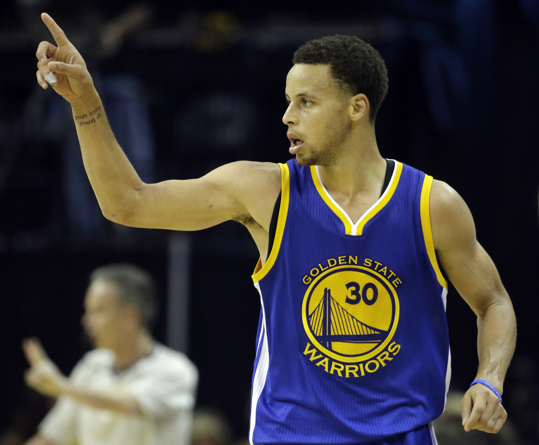 Curry’s in rhythm, and now Memphis has the blues