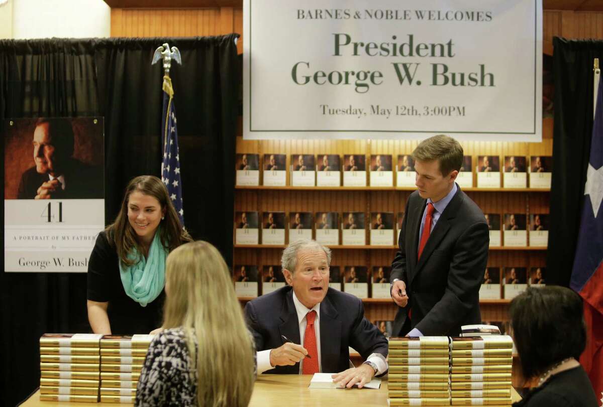 Houston fans turn out for George W. Bush book signing