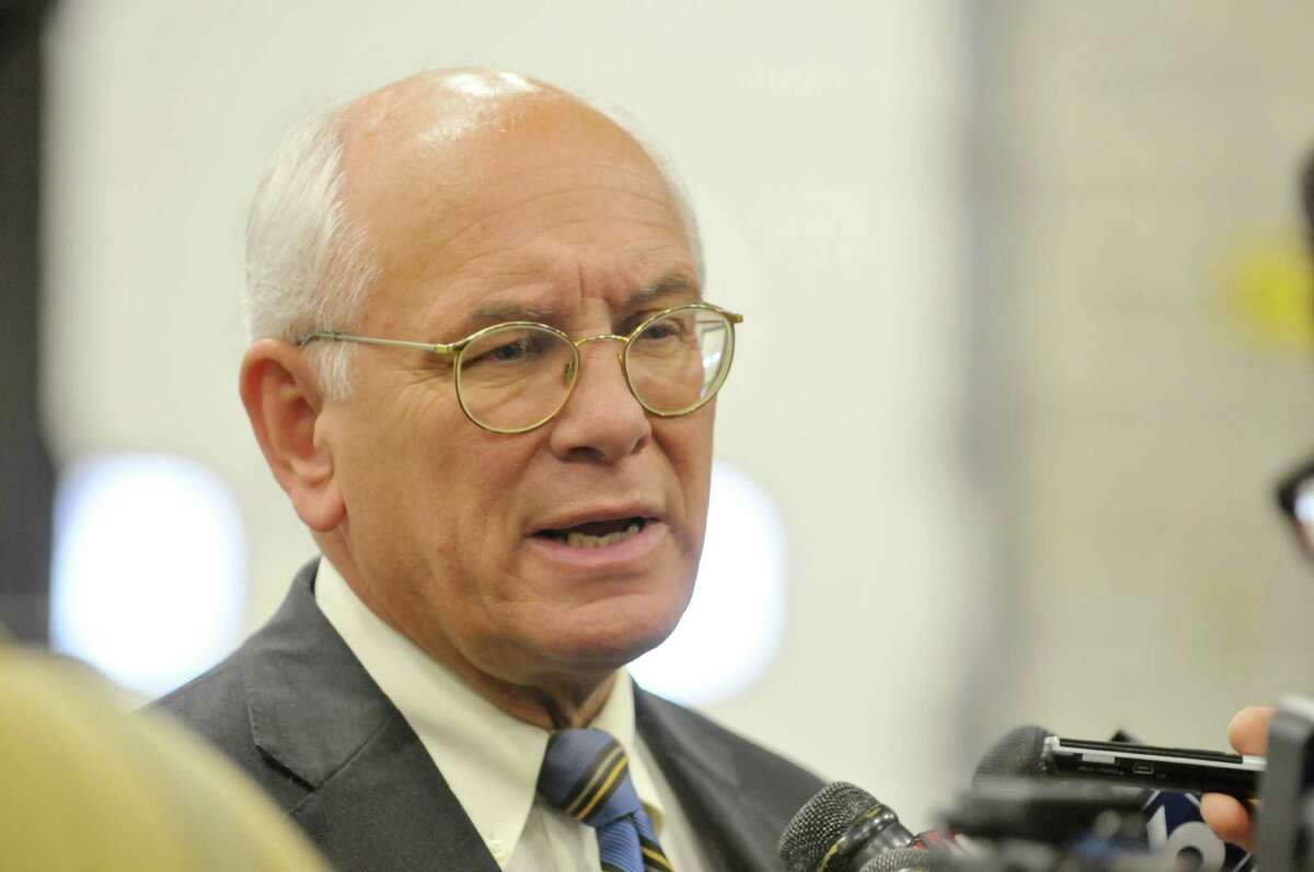 A clash over road to tech's future