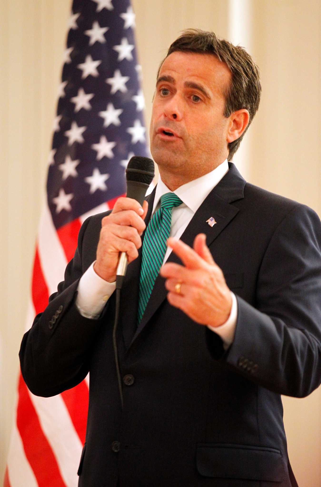 Texas lawmakers take opposite sides in hearing on embattled FBI agent ...