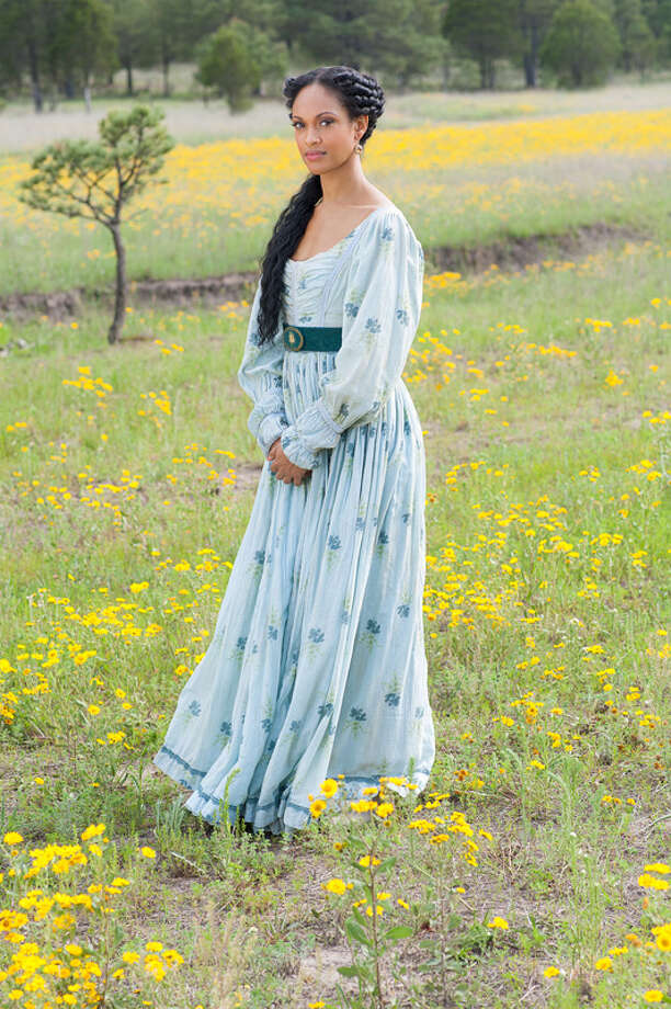 ‘Texas Rising’ stars will walk red carpet at the Alamo - San Antonio ...