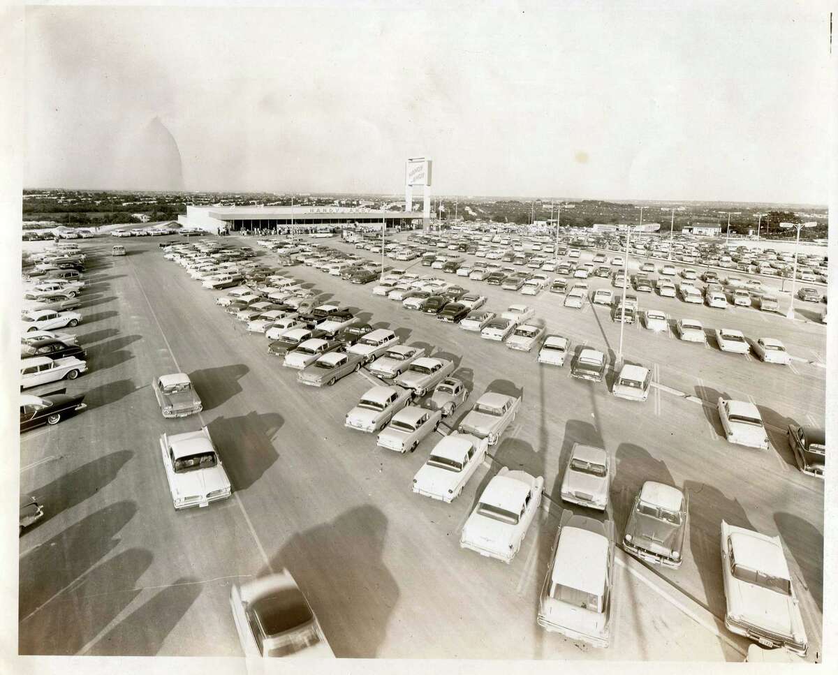 Before H-E-B, San Antonio shopped Handy Andy