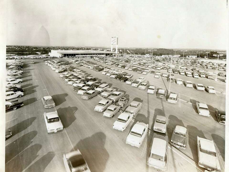 Before H-E-B, San Antonio shopped at Handy Andy