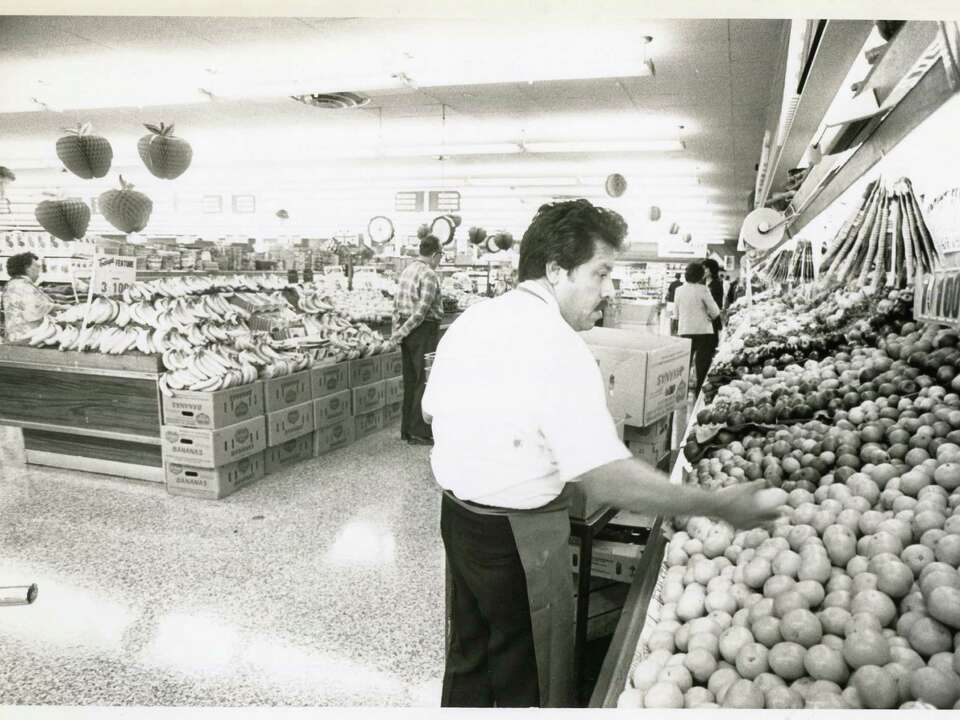 Before H-E-B, San Antonio shopped at Handy Andy