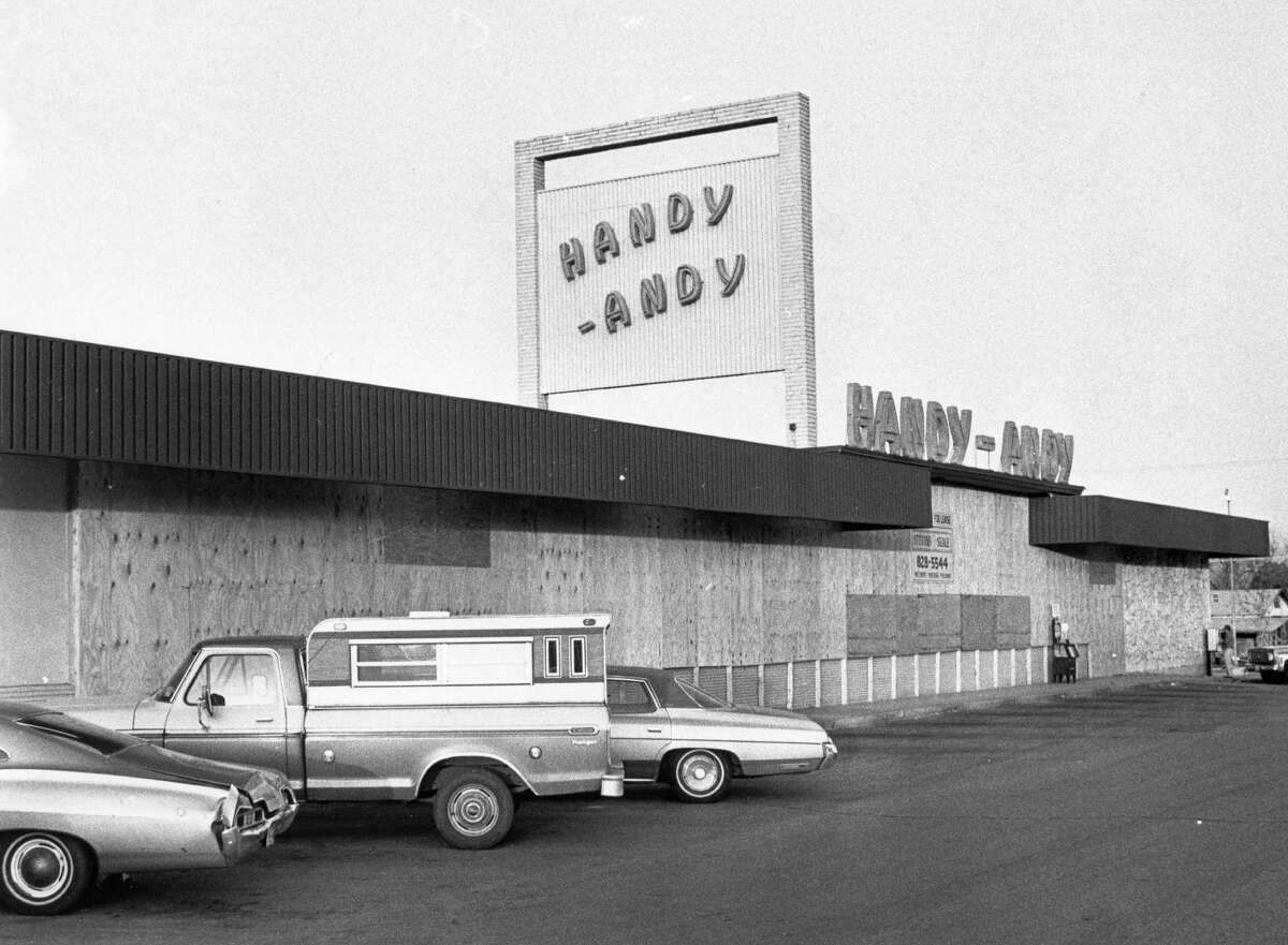 Before H-E-B, San Antonio shopped Handy Andy