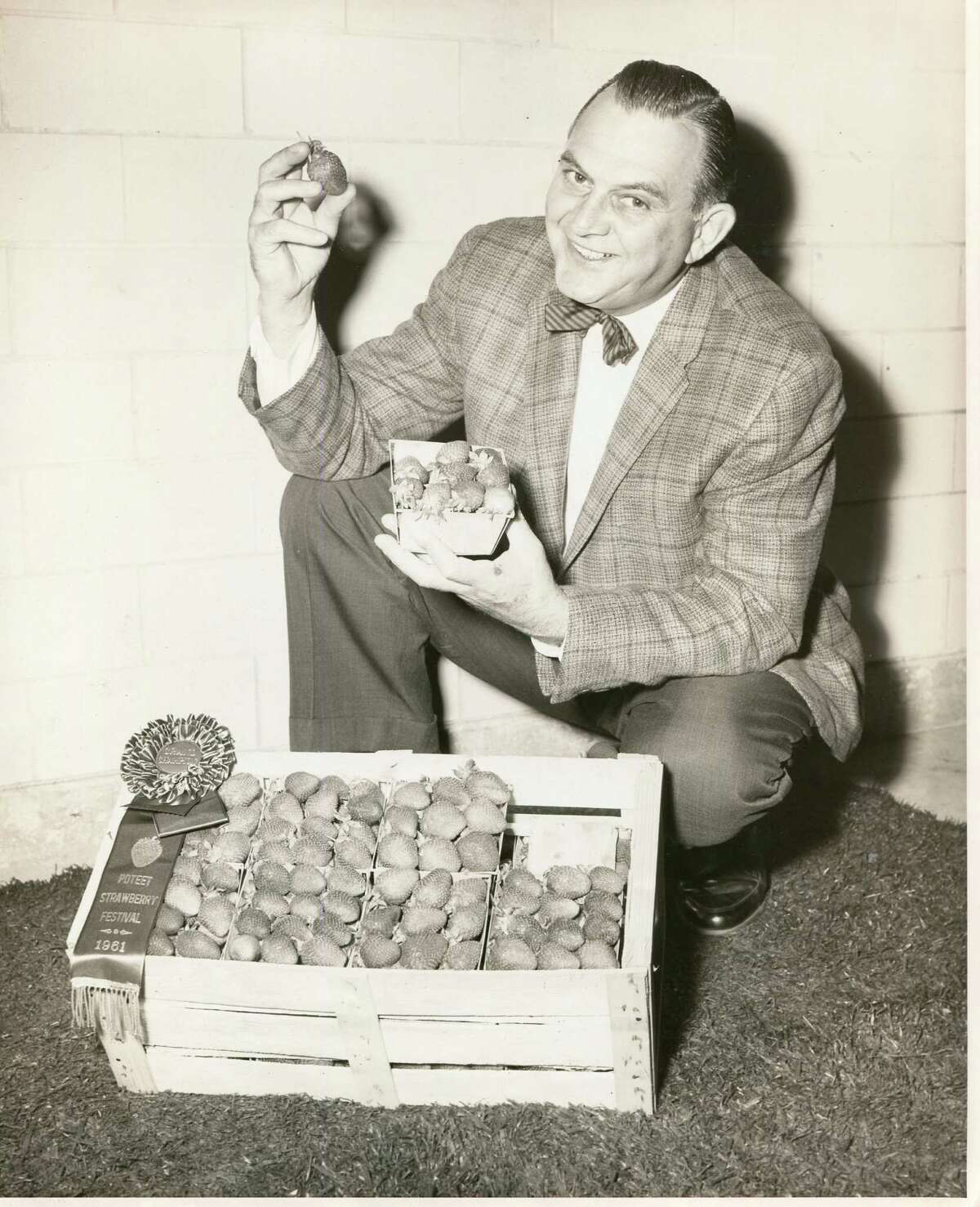 San Antonio grocery shopping before H-E-B meant going to Handy Andy