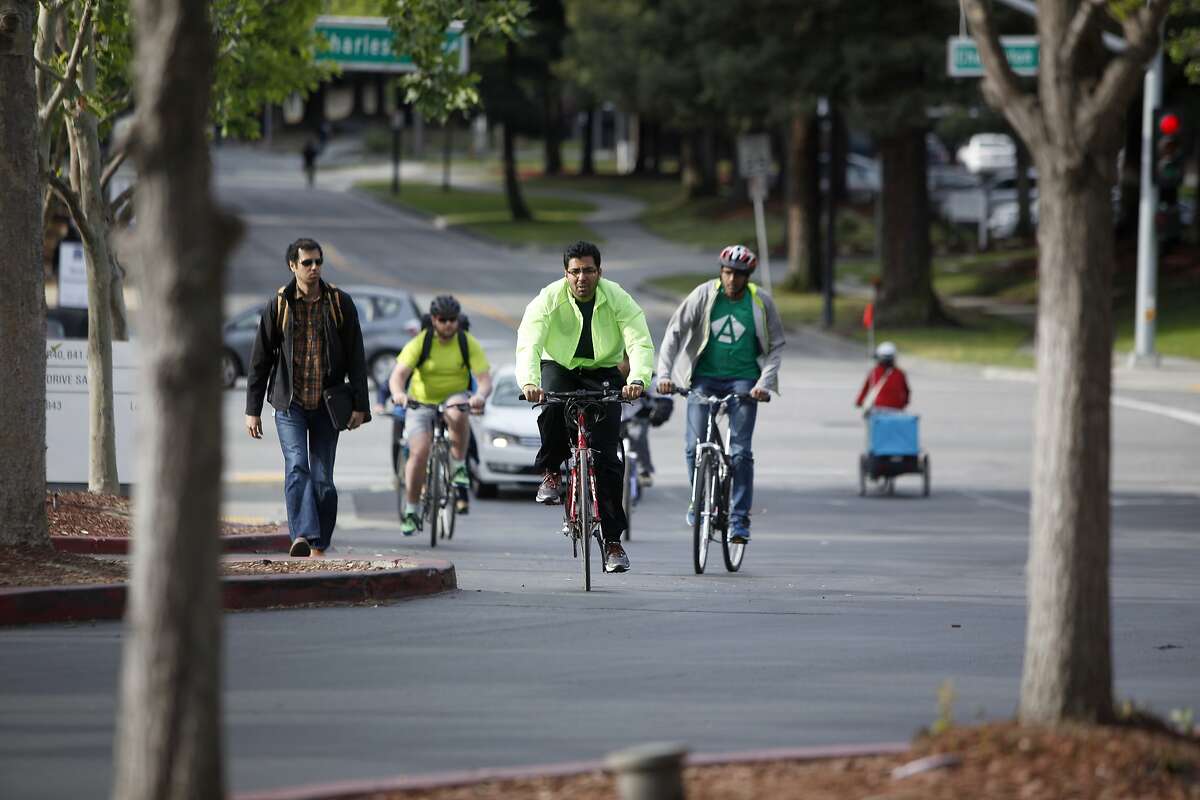 Googlers get perks for biking to work