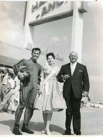 Before H-E-B, San Antonio shopped at Handy Andy