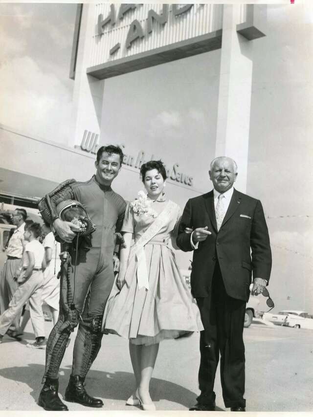 Before H-E-B, San Antonio shopped at Handy Andy