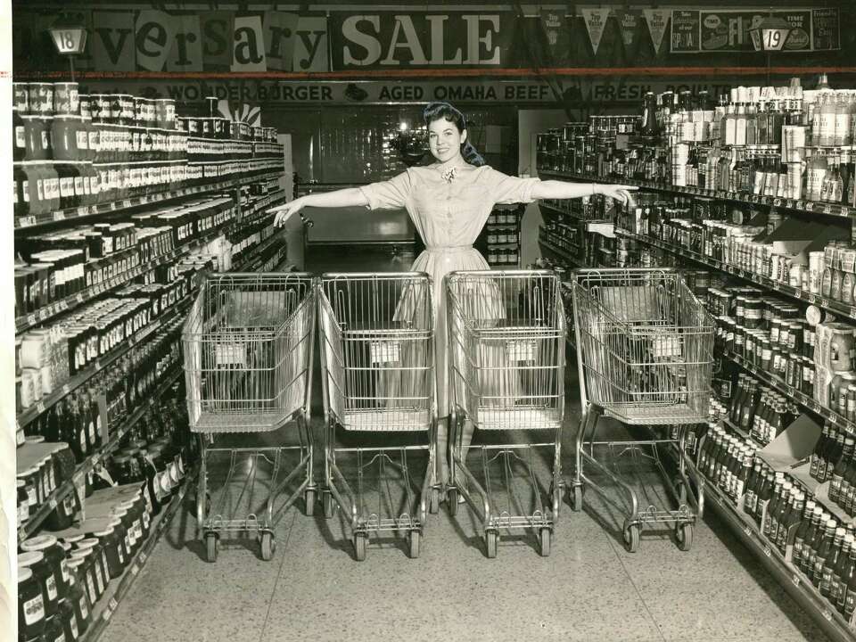 Before H-E-B, San Antonio shopped at Handy Andy