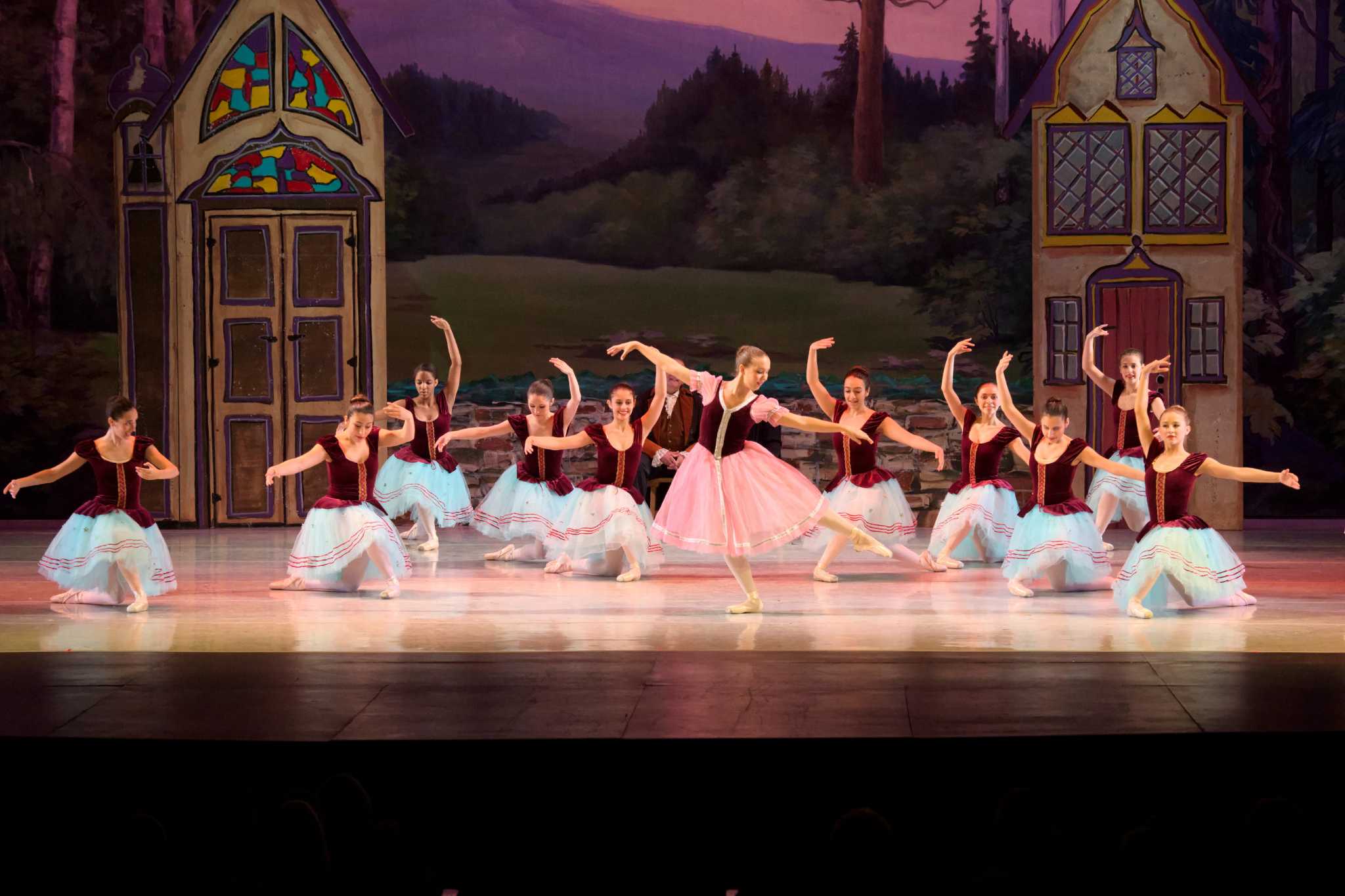 Stamford Ballet performs at the Palace