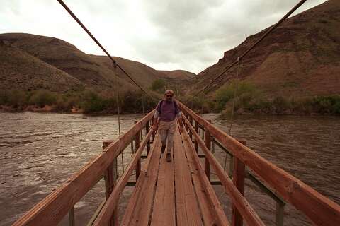 8 places to go river and lake floating around Seattle