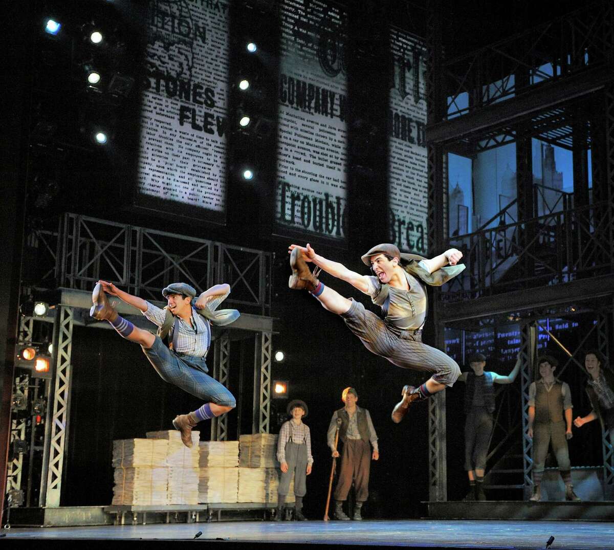 'Newsies' delivers an entertaining show