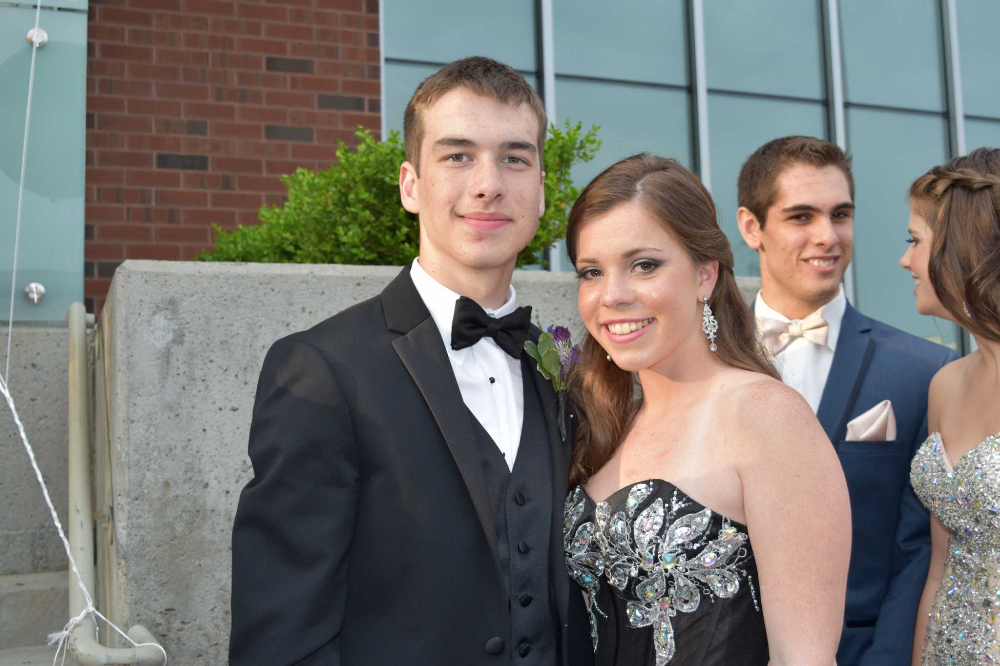 SEEN: Saratoga High School Junior-Senior Prom 2015