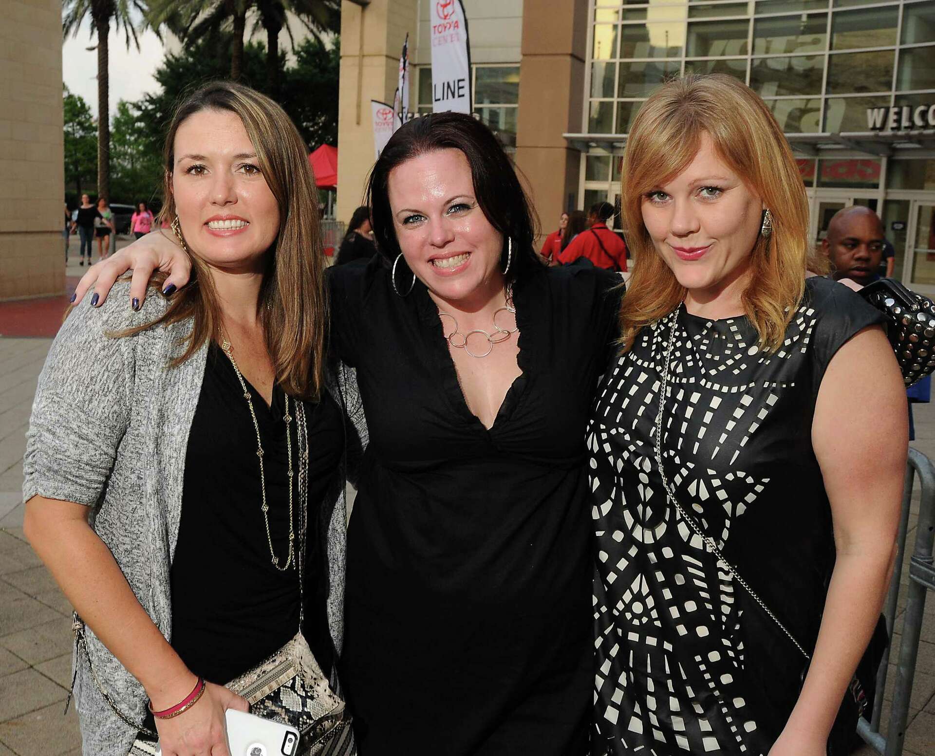 New Kids, TLC, Nelly get nostalgic in Houston