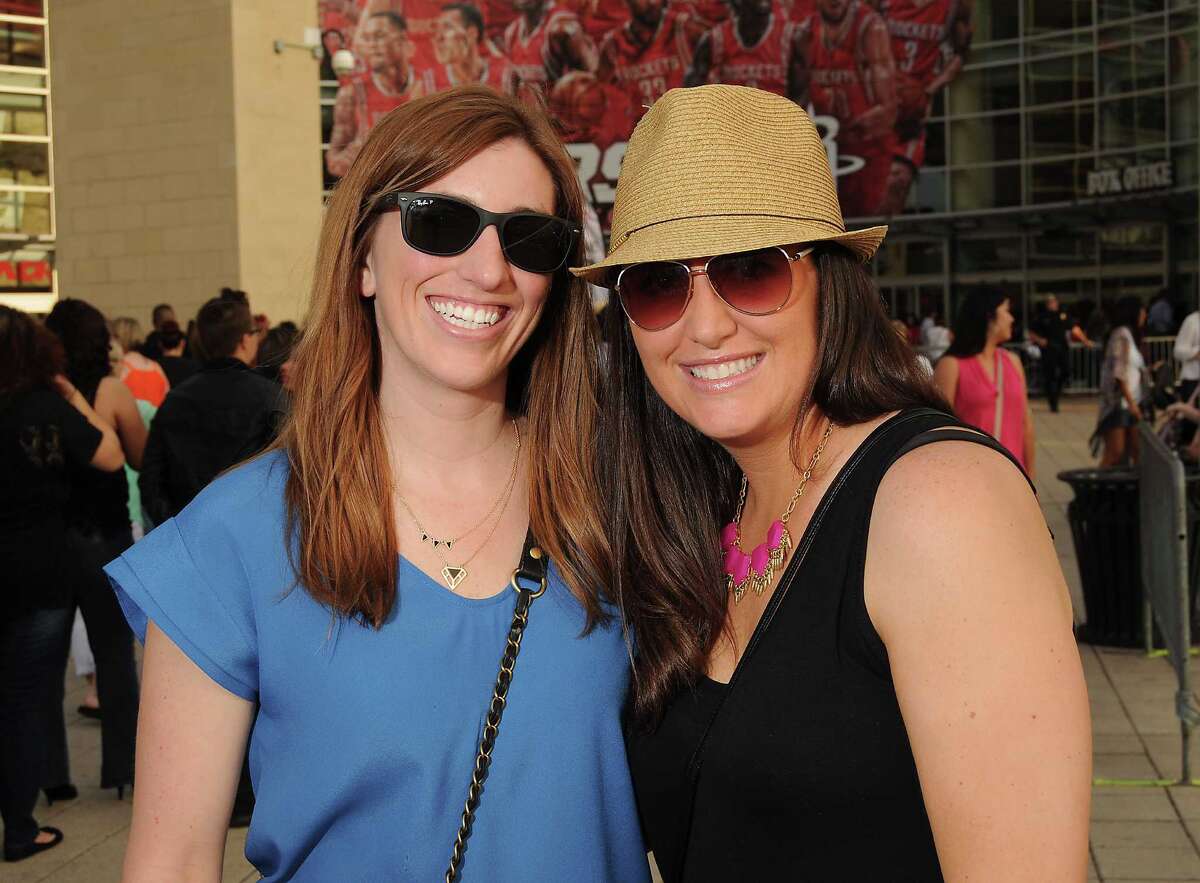 New Kids, TLC, Nelly get nostalgic in Houston