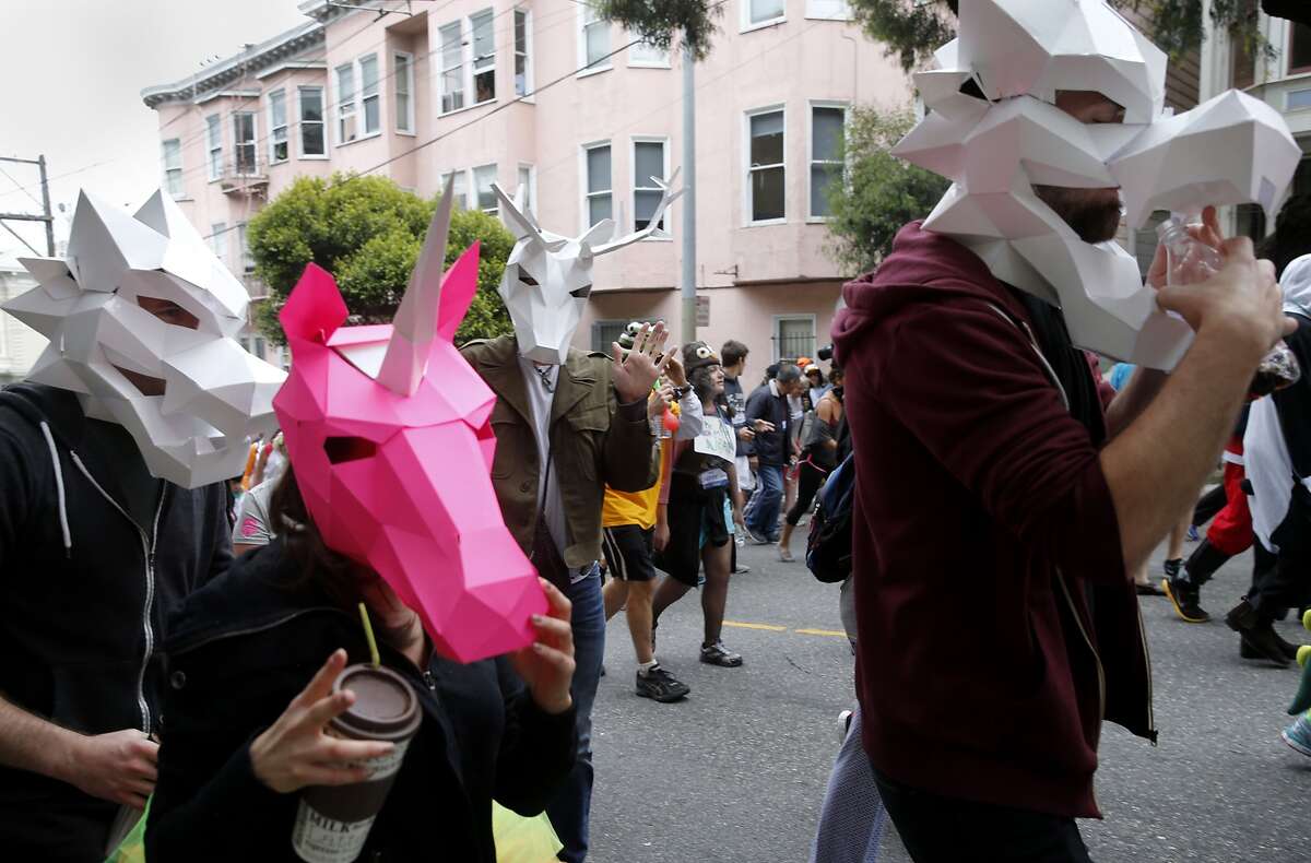 Security quickly takes charge at annual Bay to Breakers bedlam