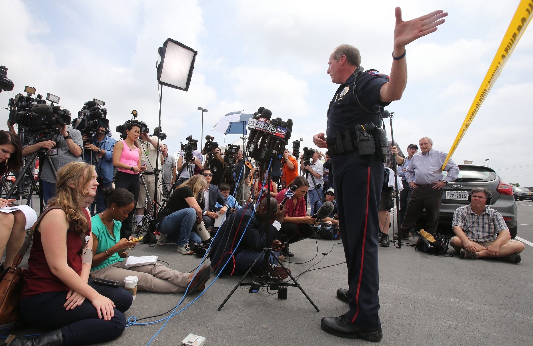 170 gang members charged in Texas gunbattle