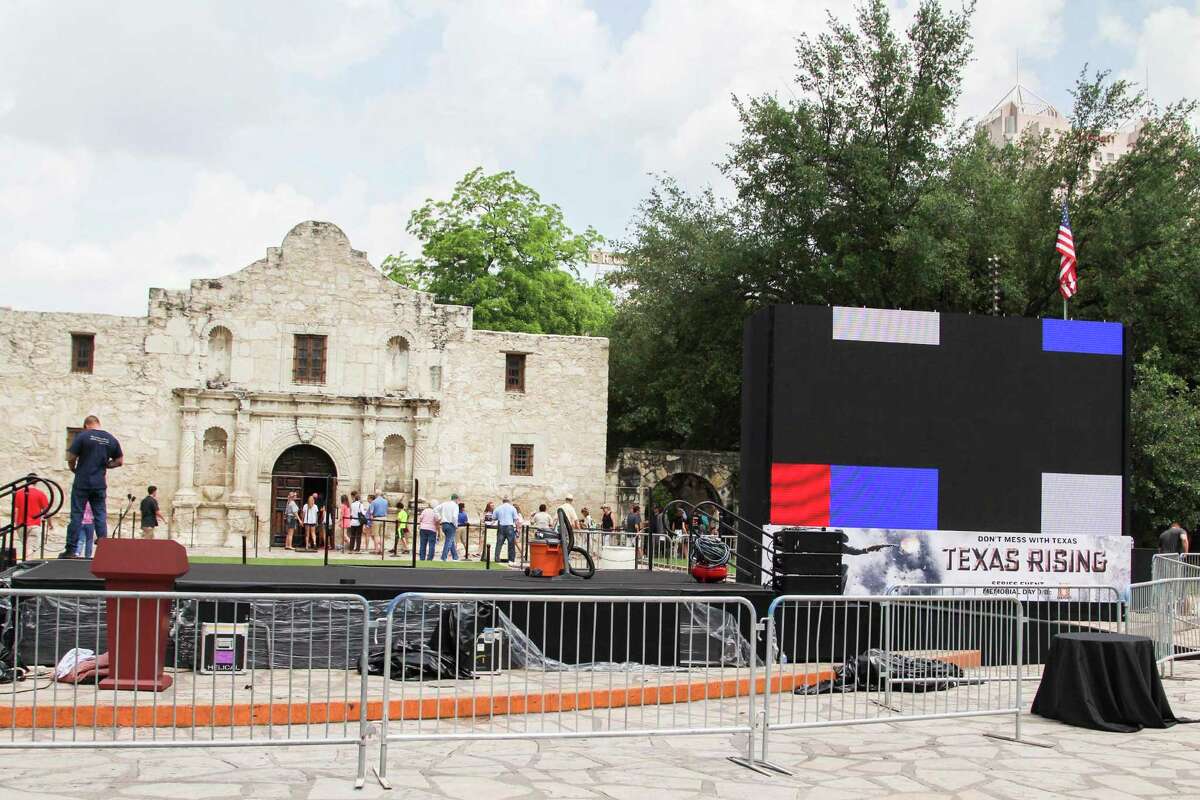 Stars are big and bright at “Texas Rising” premiere