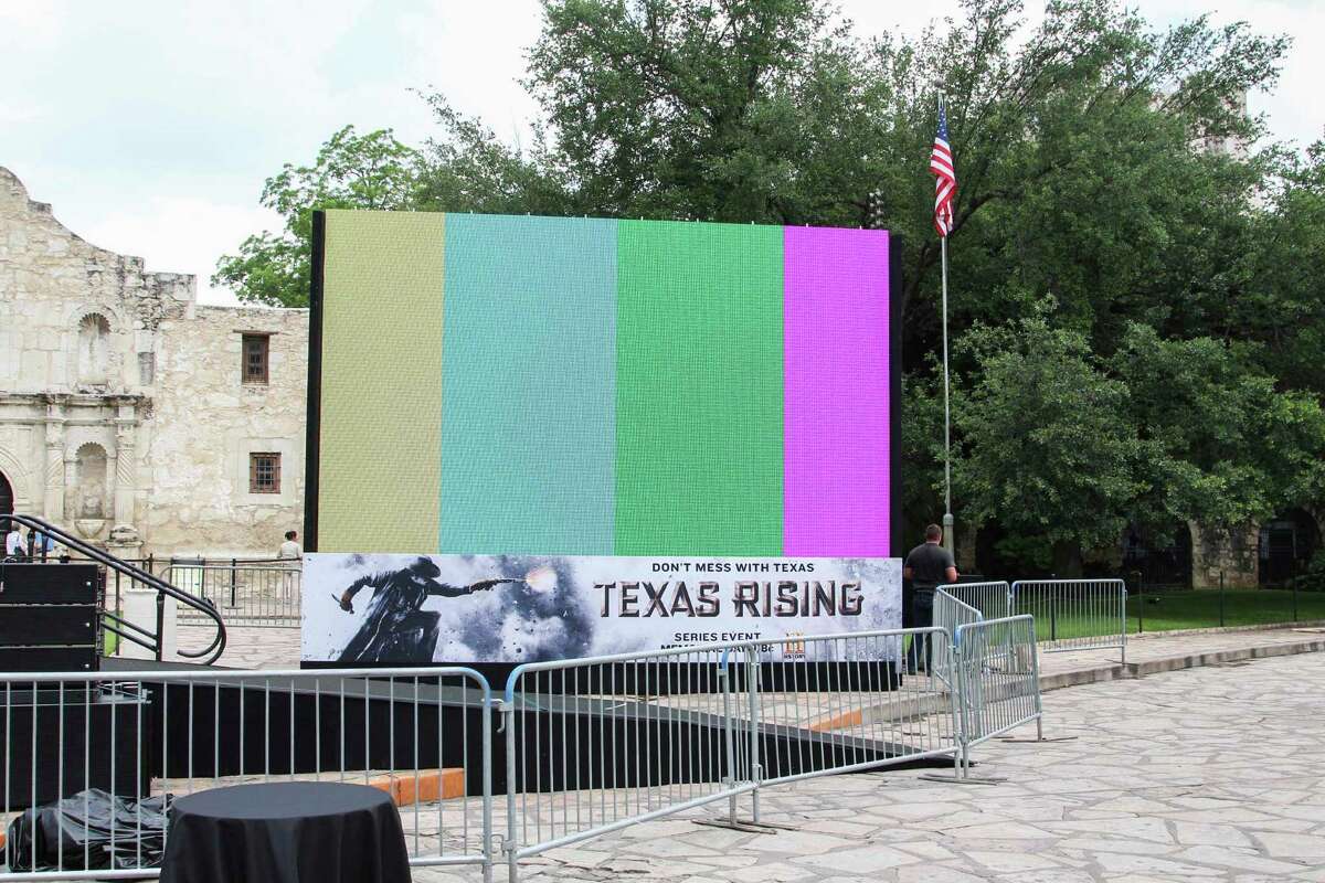 Stars are big and bright at “Texas Rising” premiere