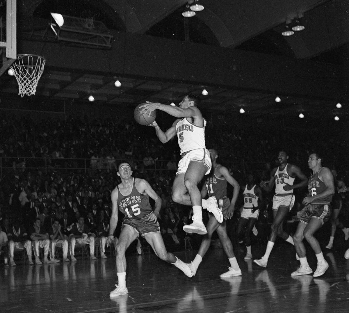 Warriors’ first drive to the playoffs in 1964 full of classic moments