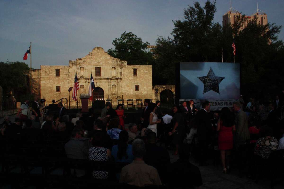 Stars are big and bright at “Texas Rising” premiere