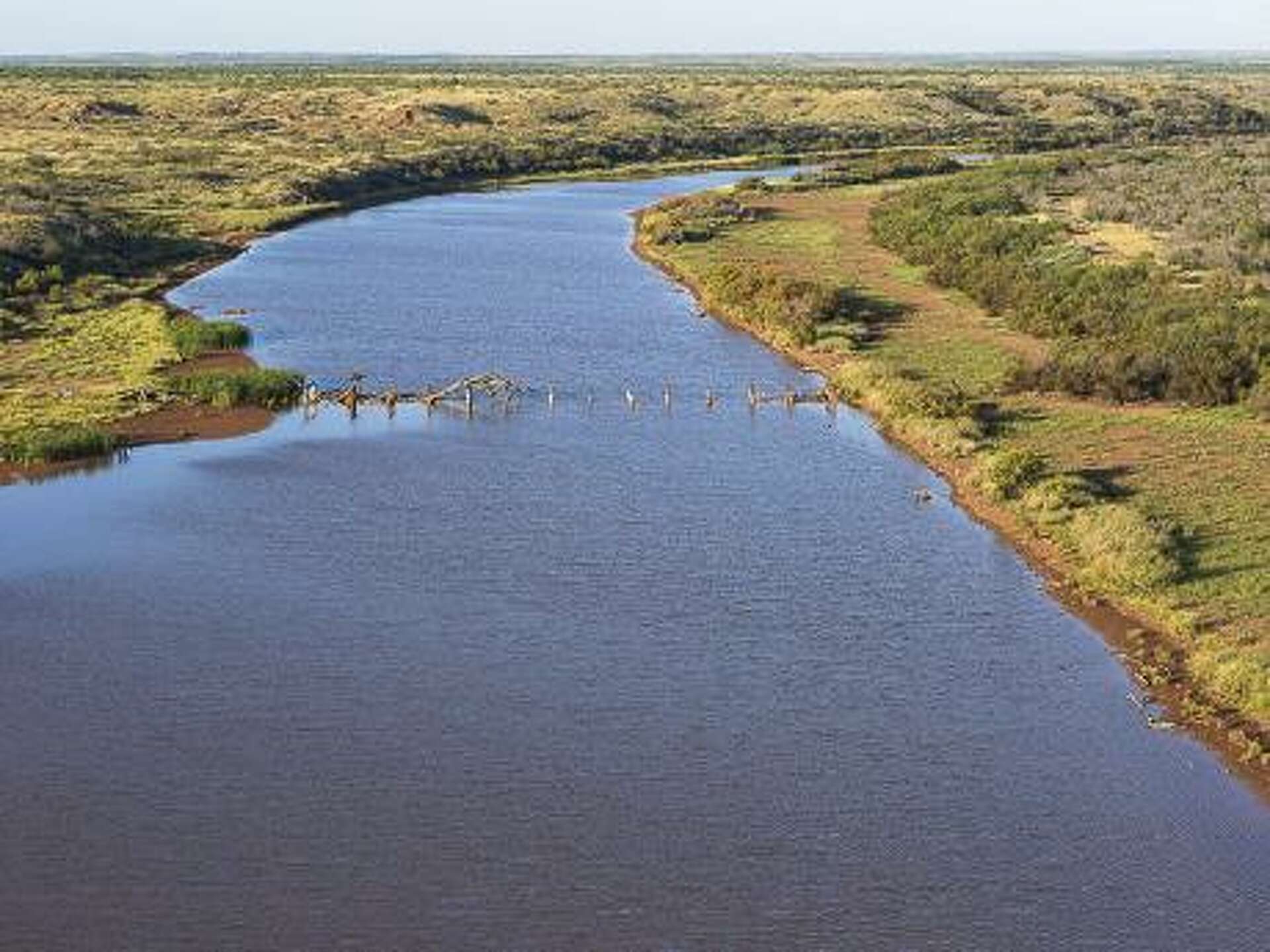 L.A. Rams owner Stan Kroenke buys Texas' $725 million Waggoner Ranch