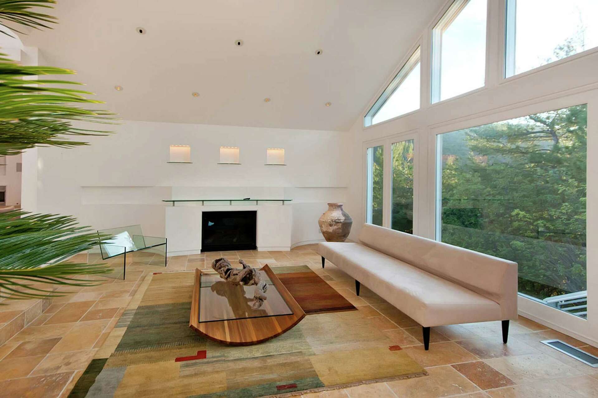 Apple co-founder’s updated Los Gatos estate offers mountain views